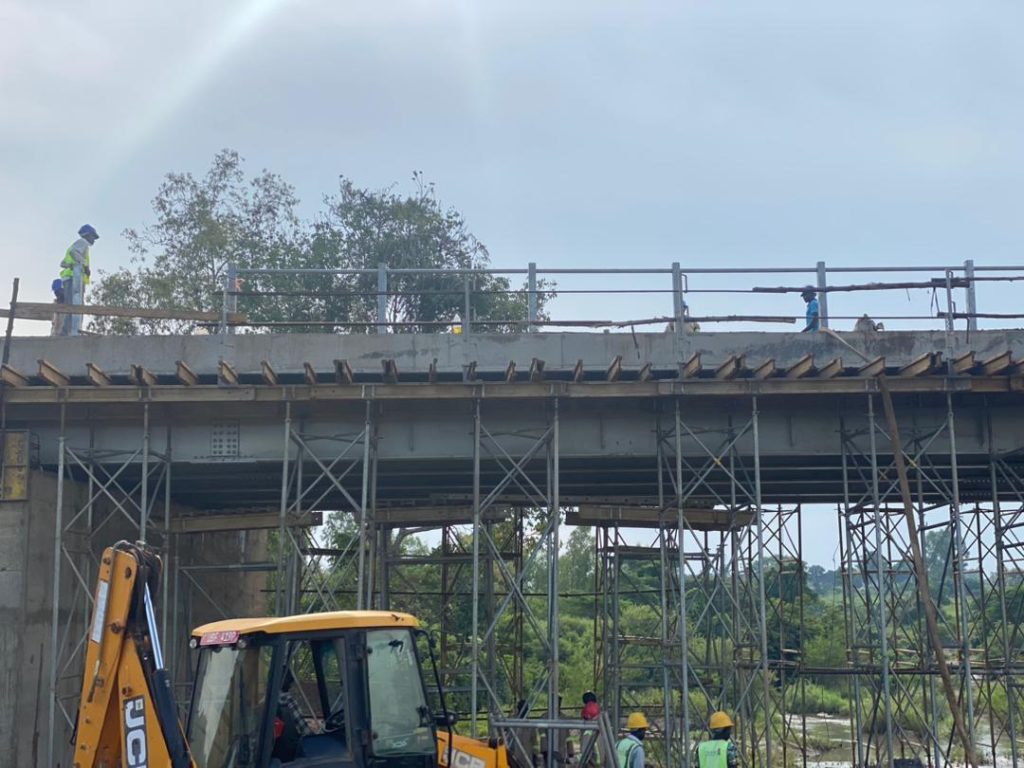 Emergency repair of Kazinga Channel bridge on Kasese – Katunguru ...